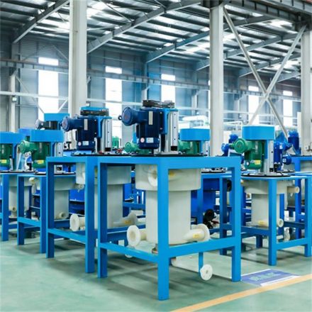 New type centrifugal extractor - CWL-M centrifugal extractor for liquid ...