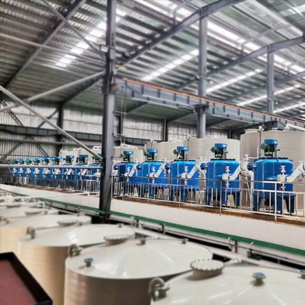 Continuous liquid liquid extraction and automated liquid liquid extraction